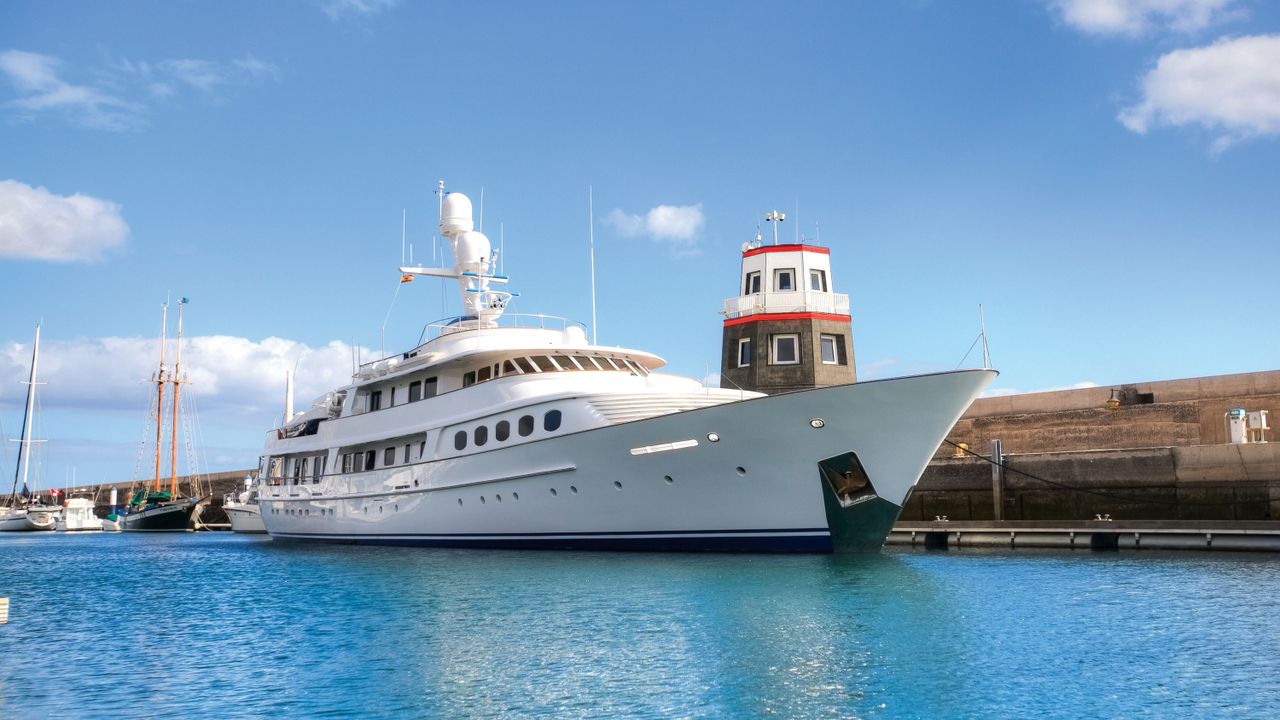 Puerto Calero Marina - Superyacht Marina | Dockwalk